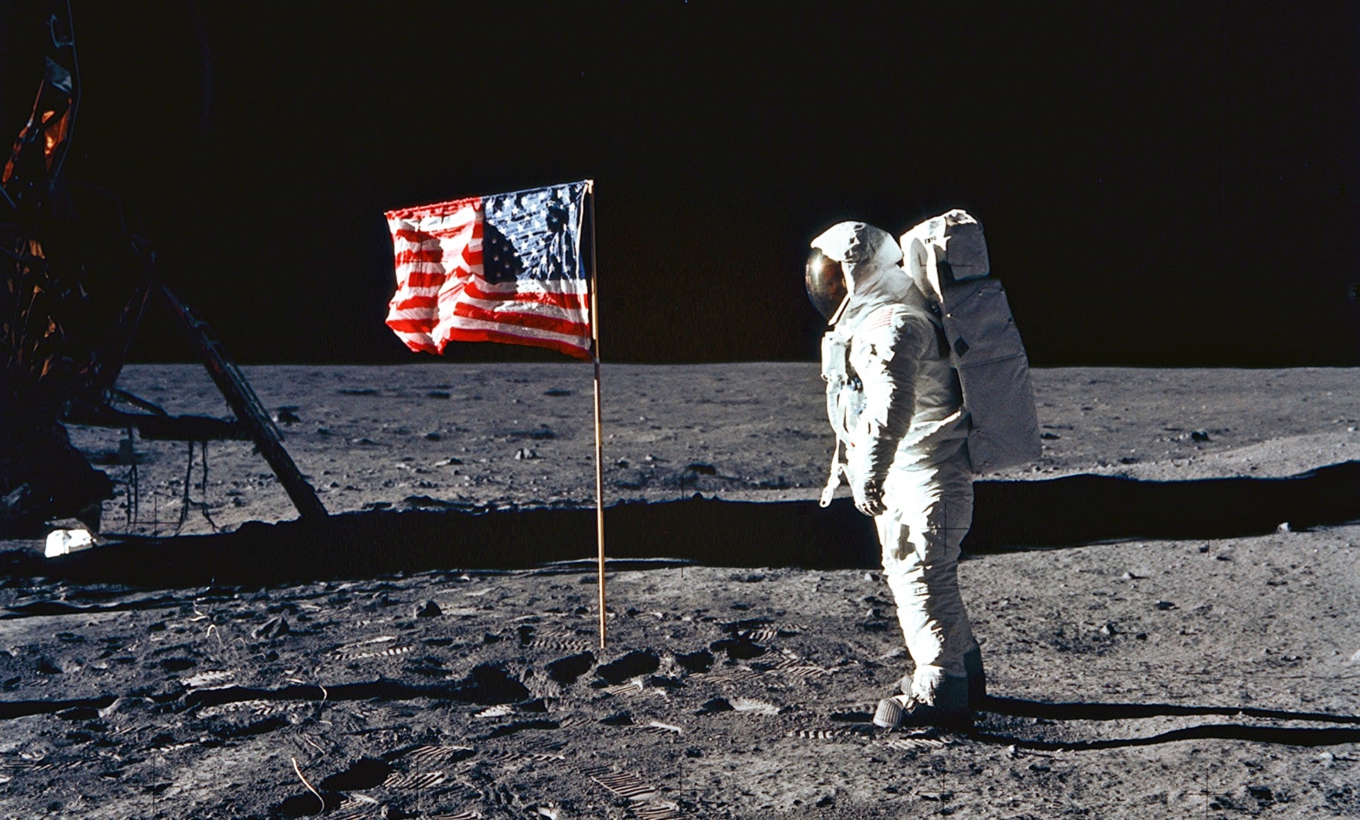 20 luglio 1969, 49 anni fa l'uomo atterrava sulla Luna | ILFOGLIETTONE ...