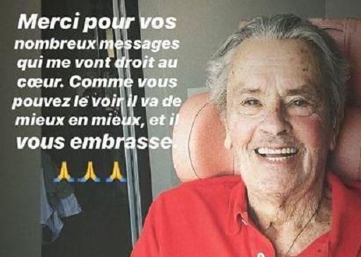 Alain Delon sta meglio e posta foto sorridente | ILFOGLIETTONE ...