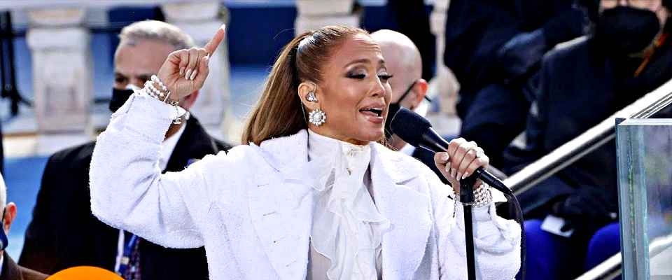 Inauguration Biden, J.Lo canta e grida: "Justicia para todos ...
