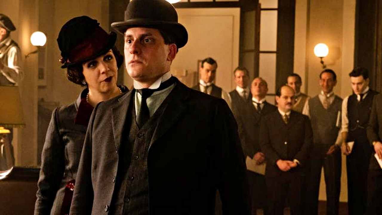 La serie Sky, un viaggio nelle contraddizioni di Mussolini: la sfida di ...