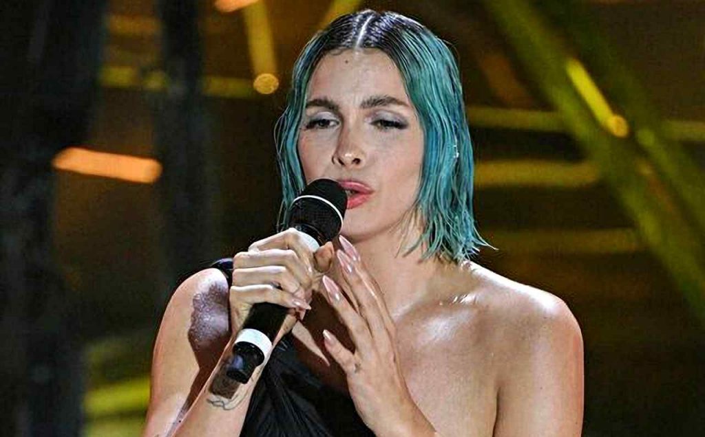 Sanremo 2025: Rose Villain pronta a conquistare il palco con ...