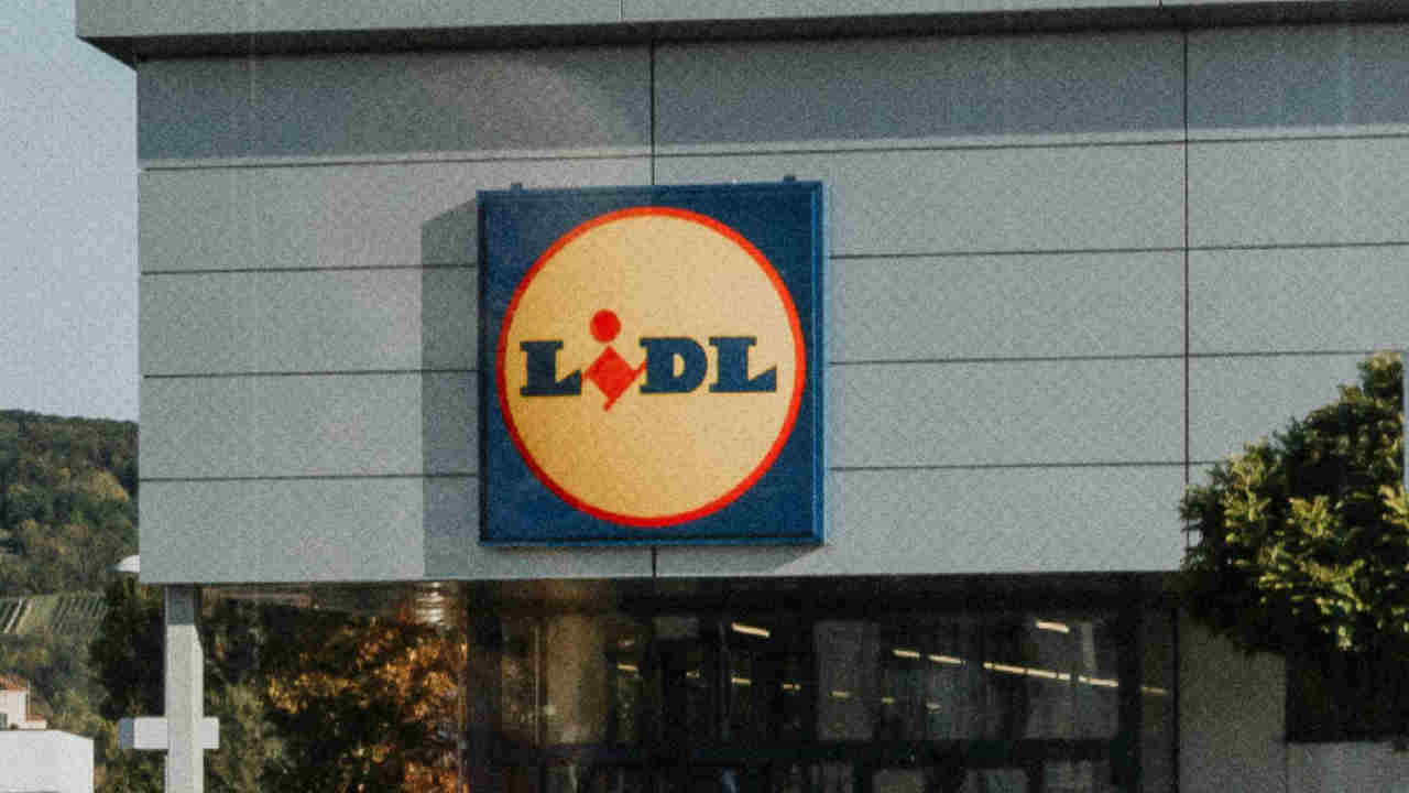 LIDL, "Con 2,59 ti mandiamo a Napoli e riportiamo a casa": mai nessuno ...